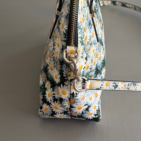 kate spade | Bags | Kate Spade Cedar Street Maise Daisy Handbag | Poshmark